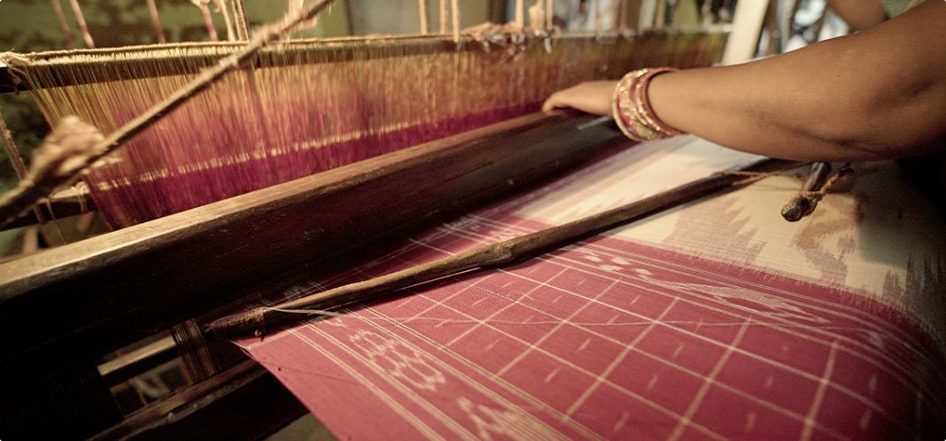 Odisha Govt. Signs MoU with Flipkart to Promote Homegrown Handloom ...